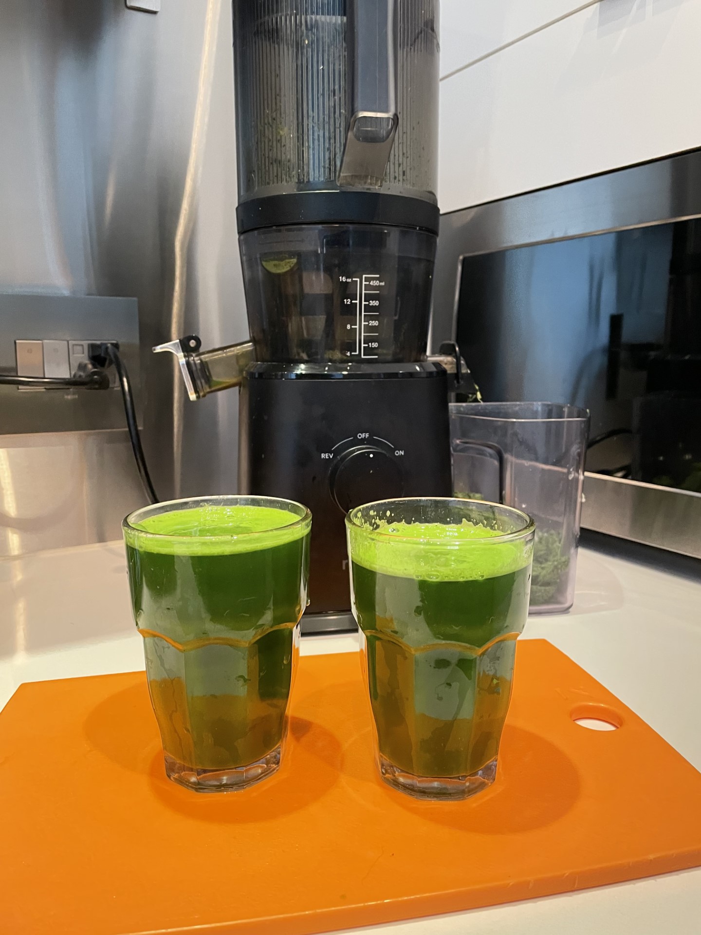Super Mean Green Juice Recipe | her healthy style